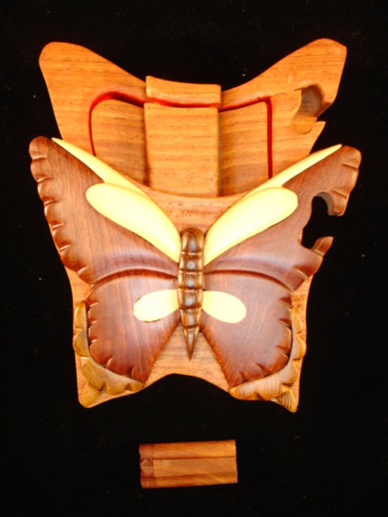 Beautifully Hand Crafted 3 Dimensional Intarsia Wood Art BUTTERFLY ...