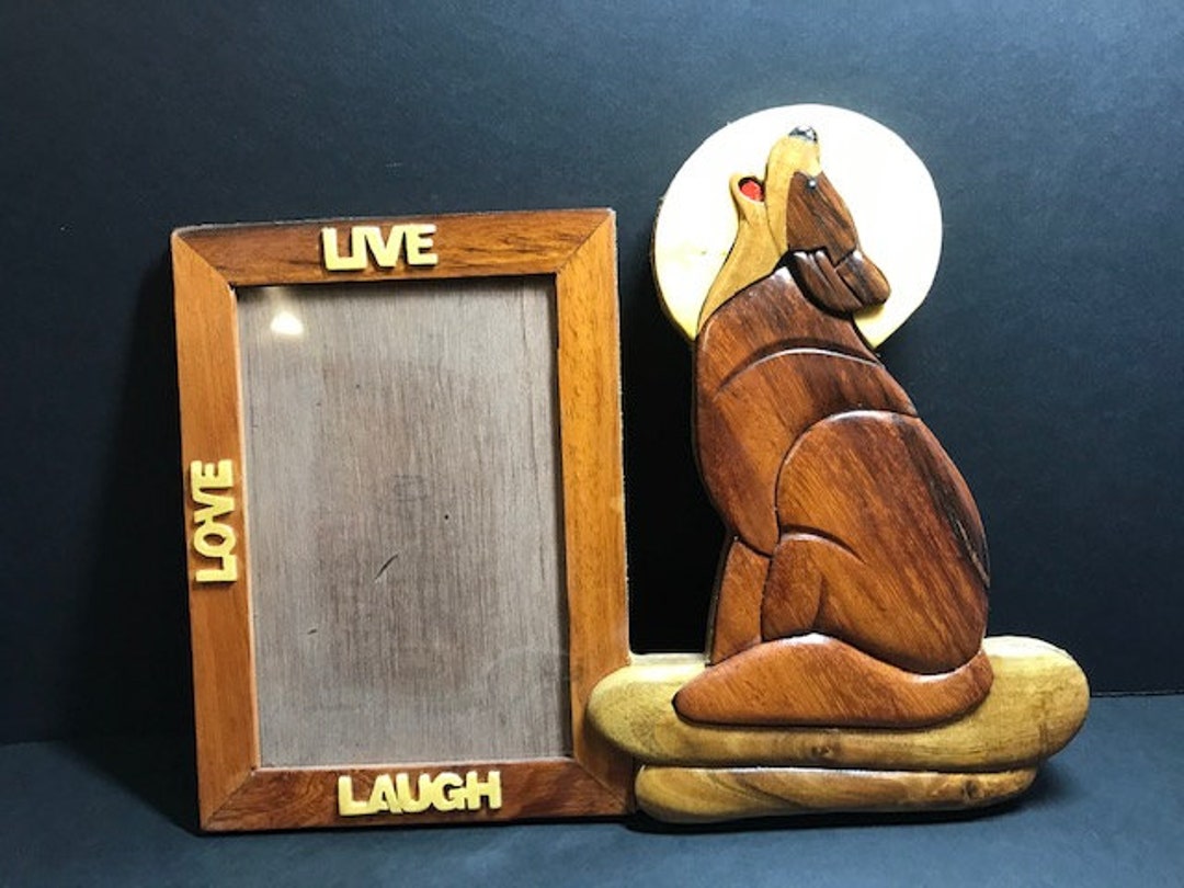 Beautifully Hand Crafted 3 Dimensional Intarsia Wood Art HOWLING WOLF ...
