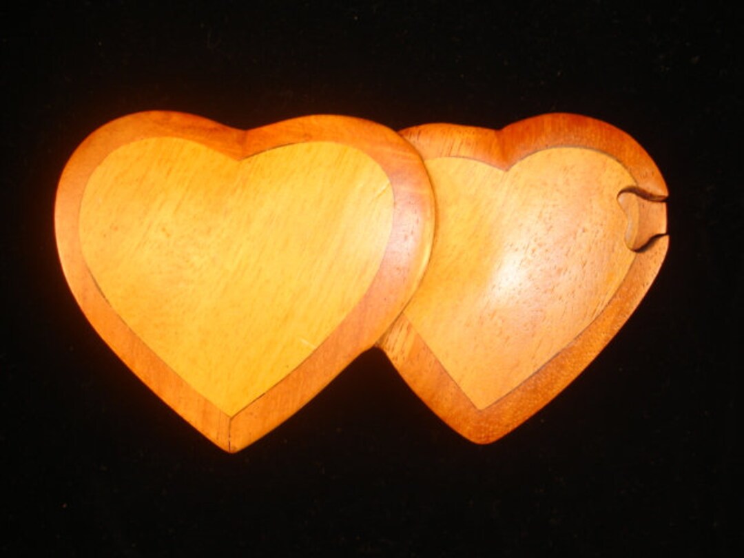 Beautifully Hand Crafted 3 Dimensional Intarsia Wood Art HEART to HEART ...