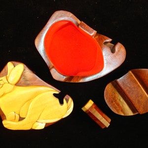 Beautifully Hand Crafted 3 Dimensional Intarsia Wood Art BUNNY RABBIT ...