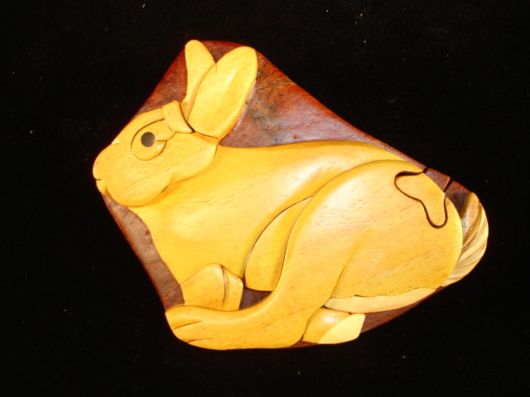 Beautifully Hand Crafted 3 Dimensional Intarsia Wood Art BUNNY RABBIT ...