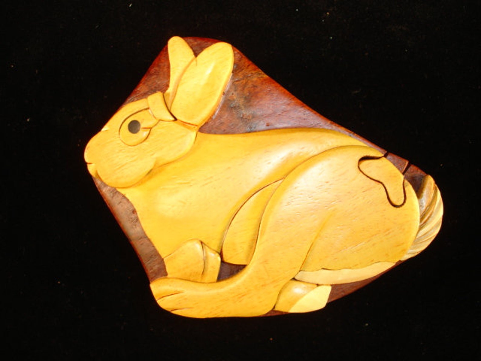 Beautifully Hand Crafted 3 Dimensional Intarsia Wood Art BUNNY RABBIT ...