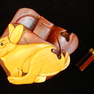 Beautifully Hand Crafted 3 Dimensional Intarsia Wood Art BUNNY RABBIT ...