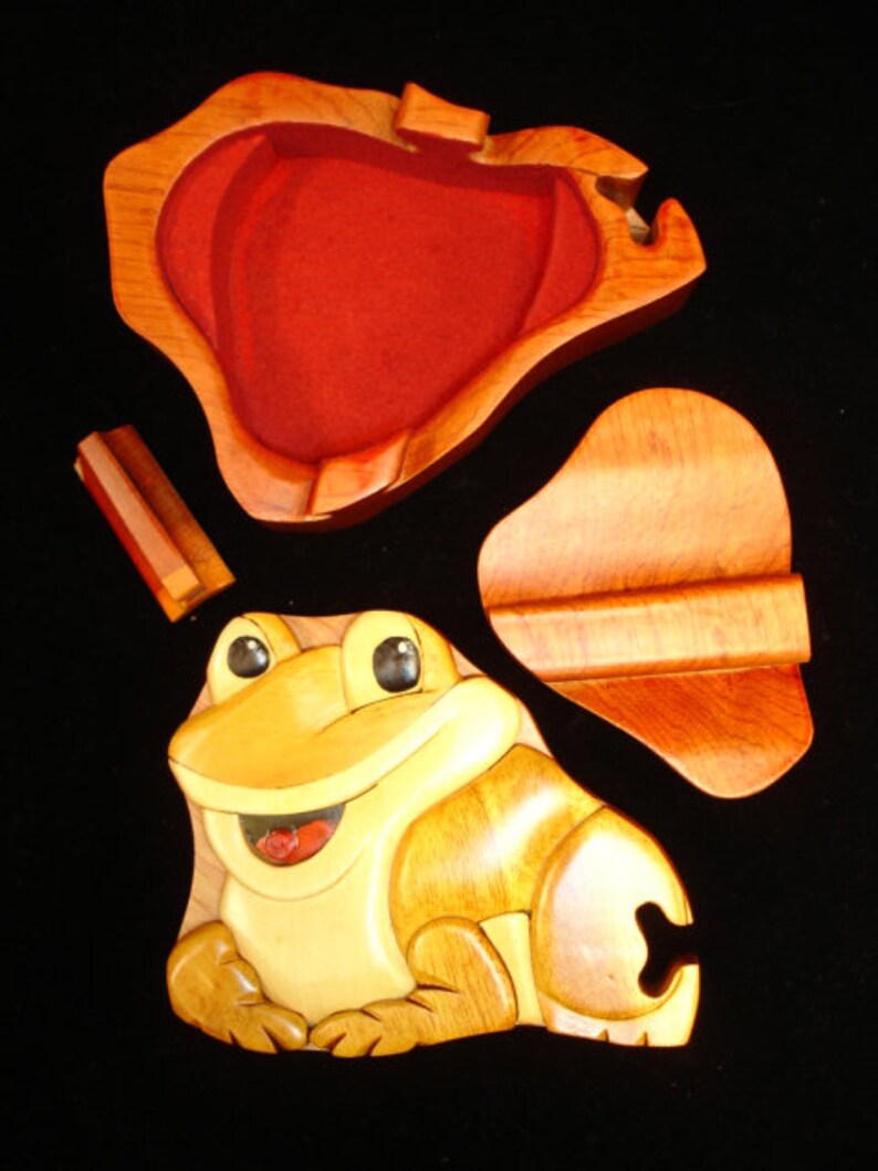 Beautifully Hand Crafted 3 Dimensional Intarsia Wood Art FROG - Etsy