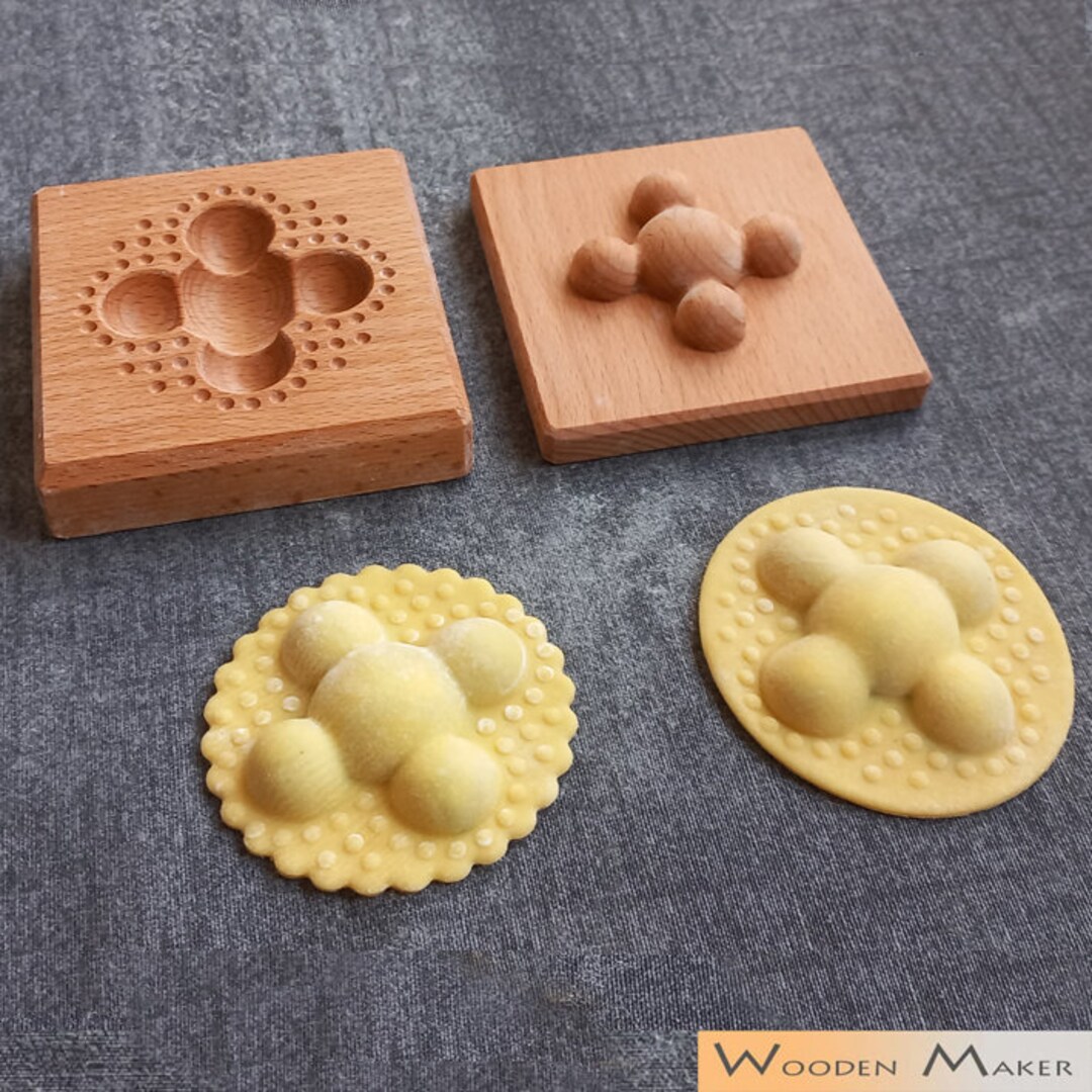Raviolo Gourmet. Mod. "sphere". Beech Mold for Pasta Fresca. Size 8x8 ...