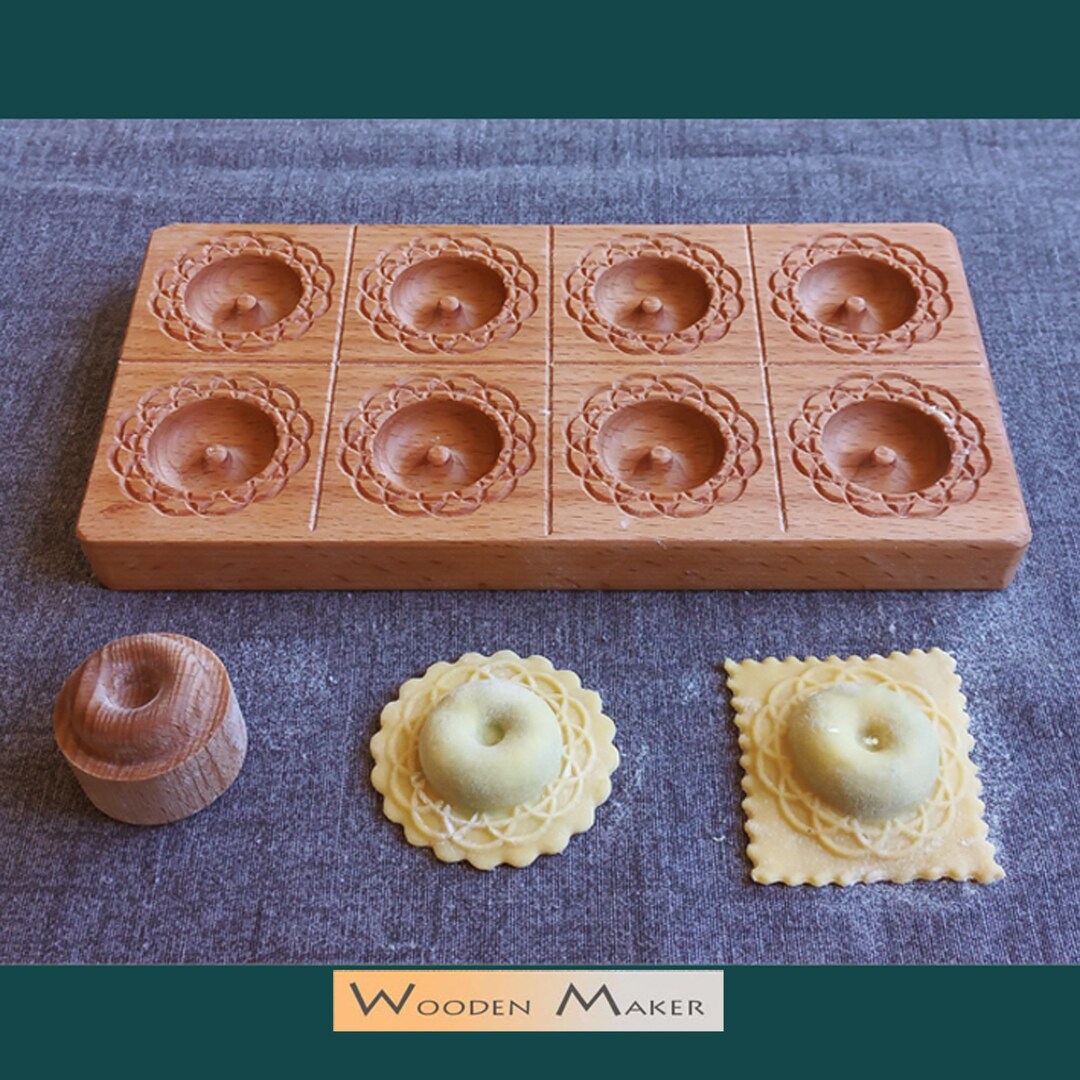 Ravioli Mold "ring". 8 Cavity , Raviolo 5x5 Cm . Wood and Certificate ...