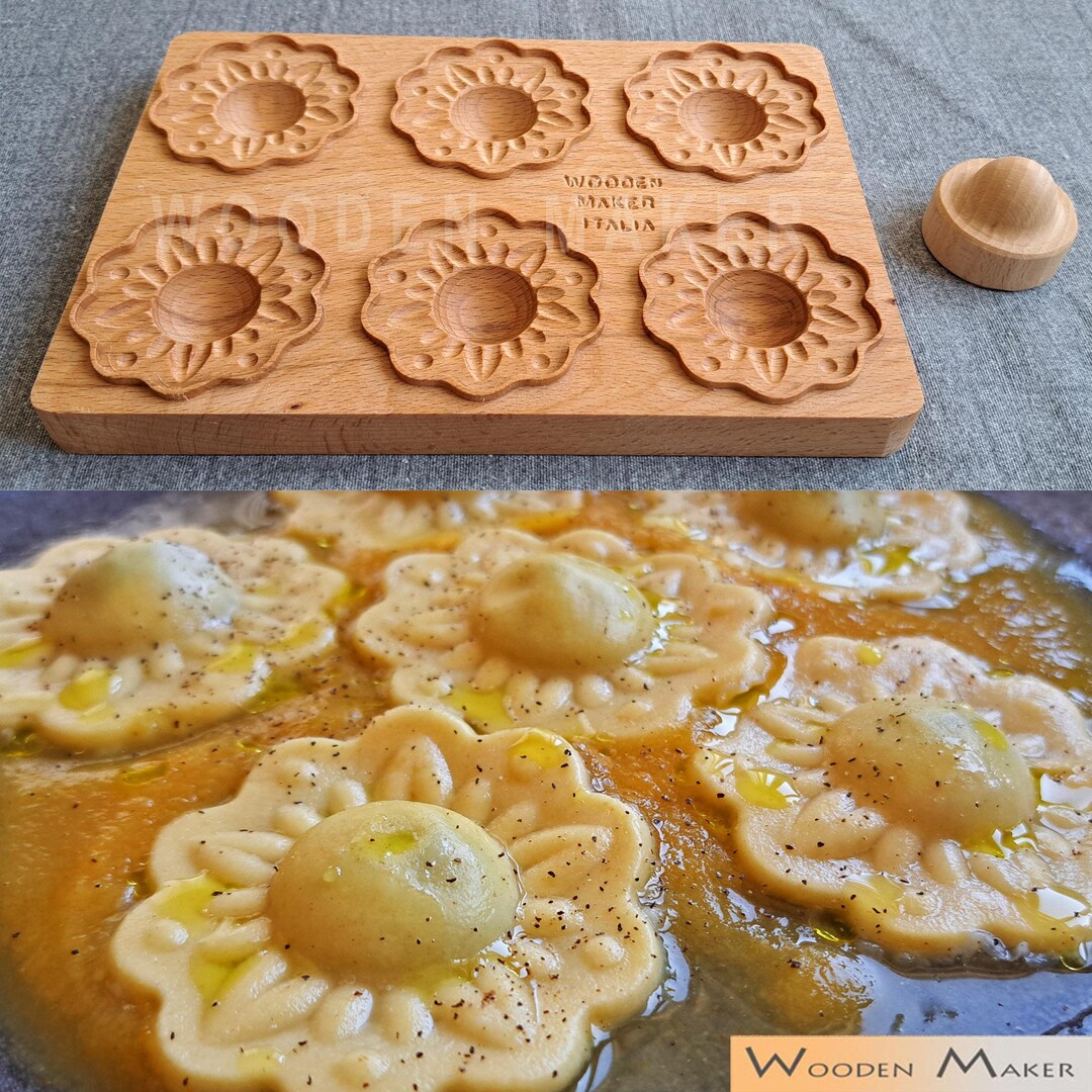 NEW Ravioli Mold bouchet With Pastry Cutter. Make Simple and Fast Wood ...