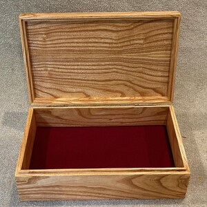 Treasure Box With Northern Red Oak Leaf Inlay - Etsy