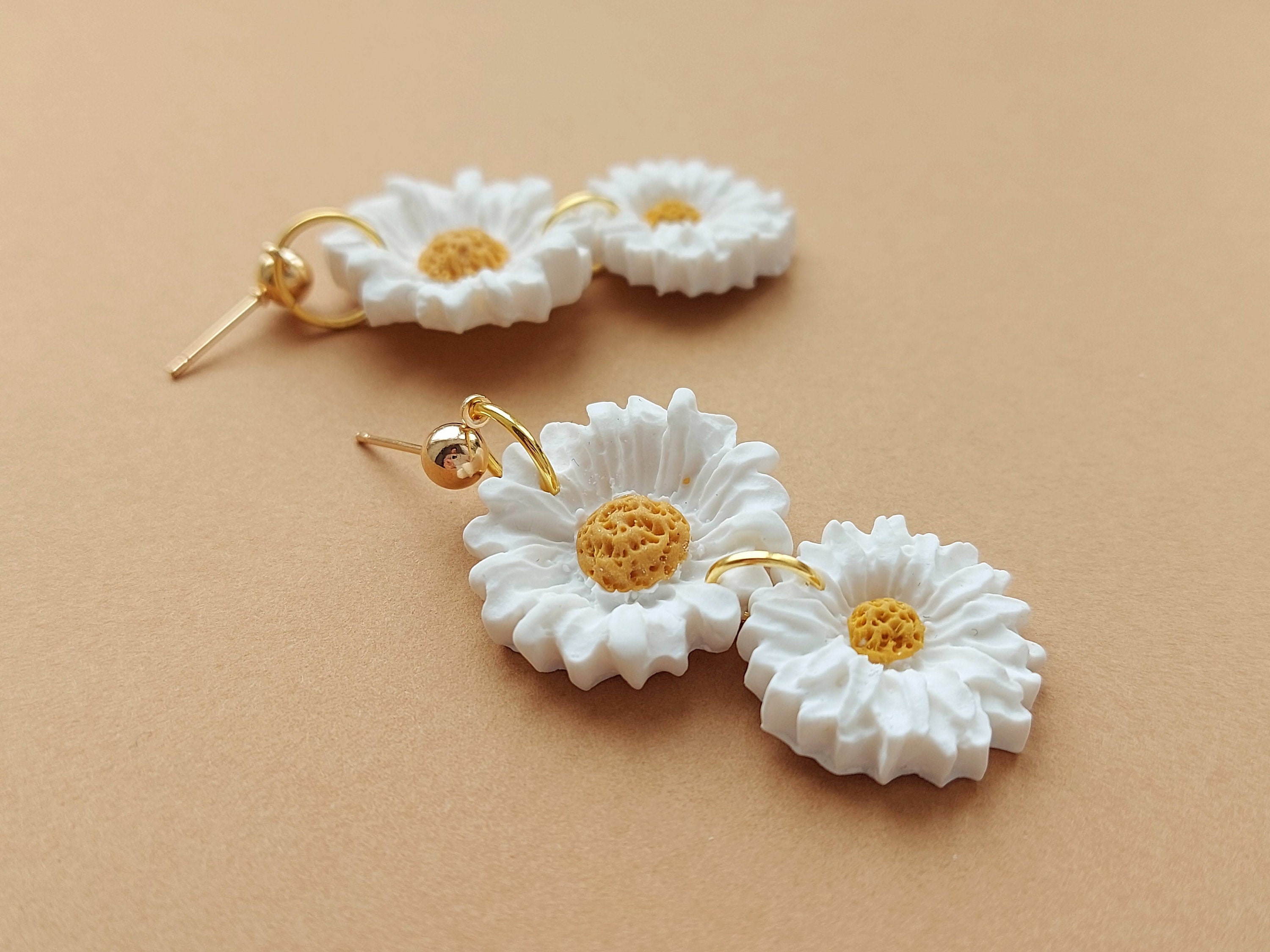 Polymer Clay Daisy Earrings, Floral Earrings, Flower Earrings ...