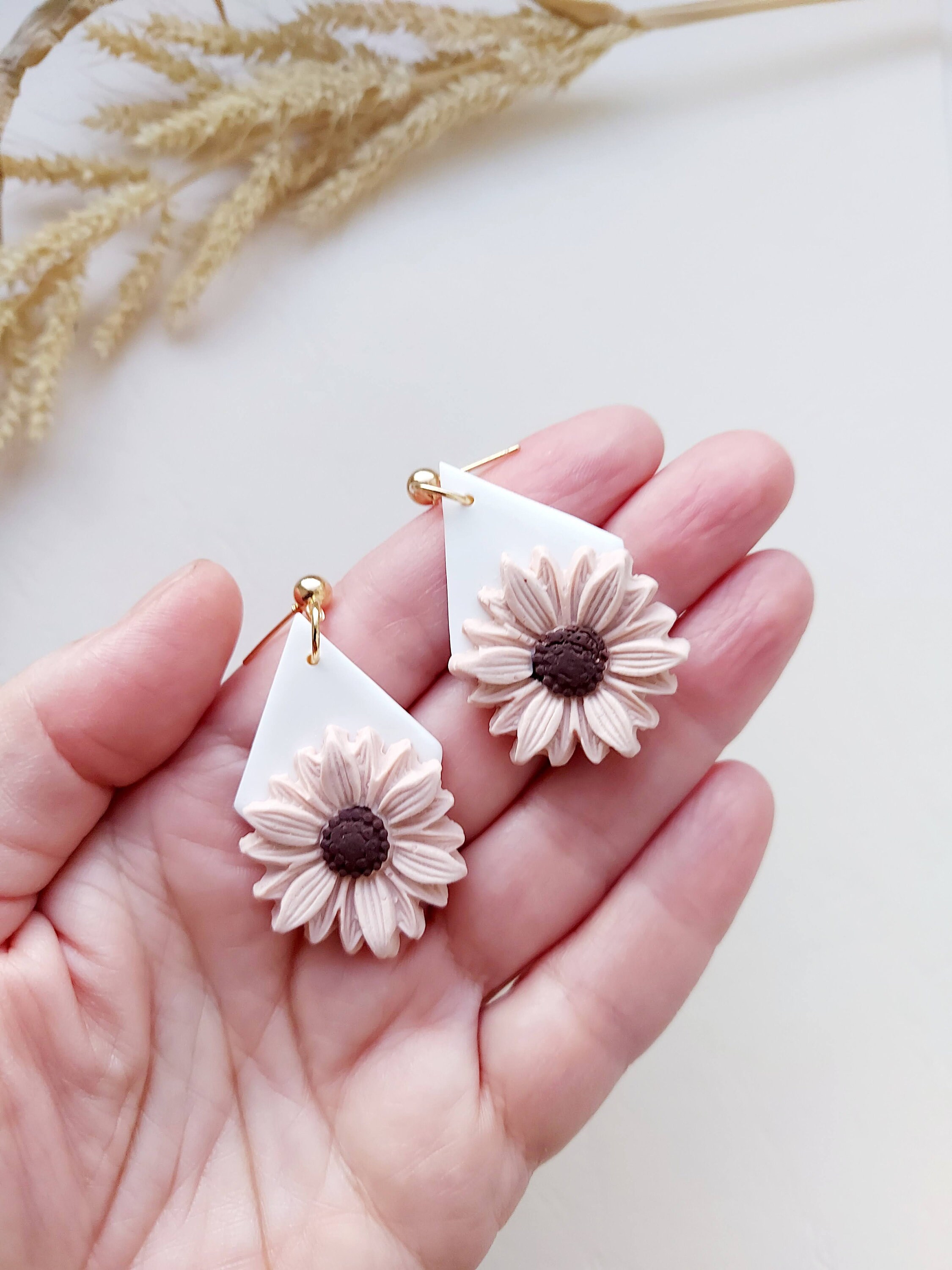 Daisy Earrings/ Flower Earrings/ Floral Earrings/ Daisy - Etsy