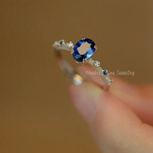 1.5ct Lab-grown Blue Sapphire Ring, Oval Cut Sapphire Solitaire Ring ...