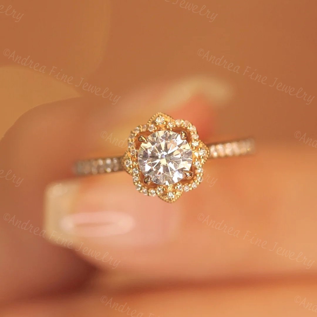 Non traditional diamond engagement rings store