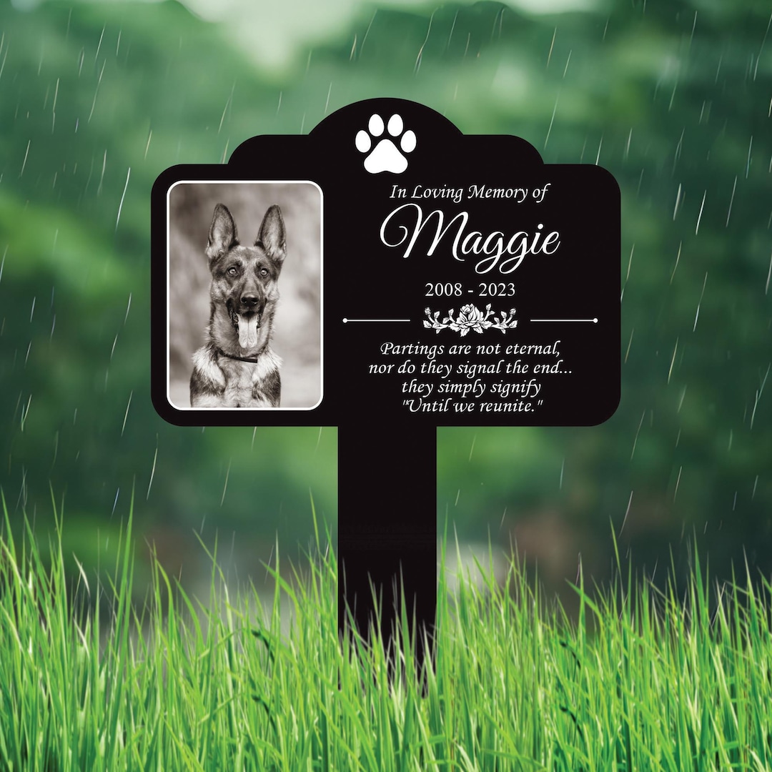 Custom Dog Loss Memorial Stake - Personalized Pet Grave Marker, Photo ...