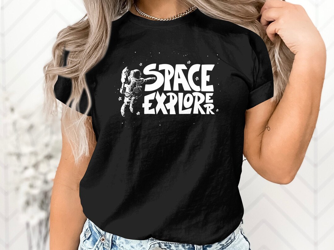 Space Explorer Astronaut Universe Cosmonaut Planets Stars T-shirt Mode ...