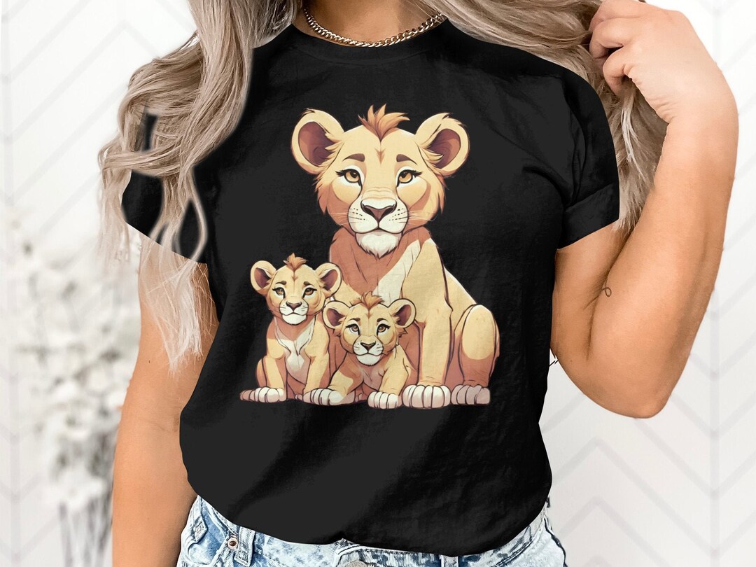 Cute Mama Lion and Cubs Family Mom Mother Gift Women Wife T-shirt Mom ...
