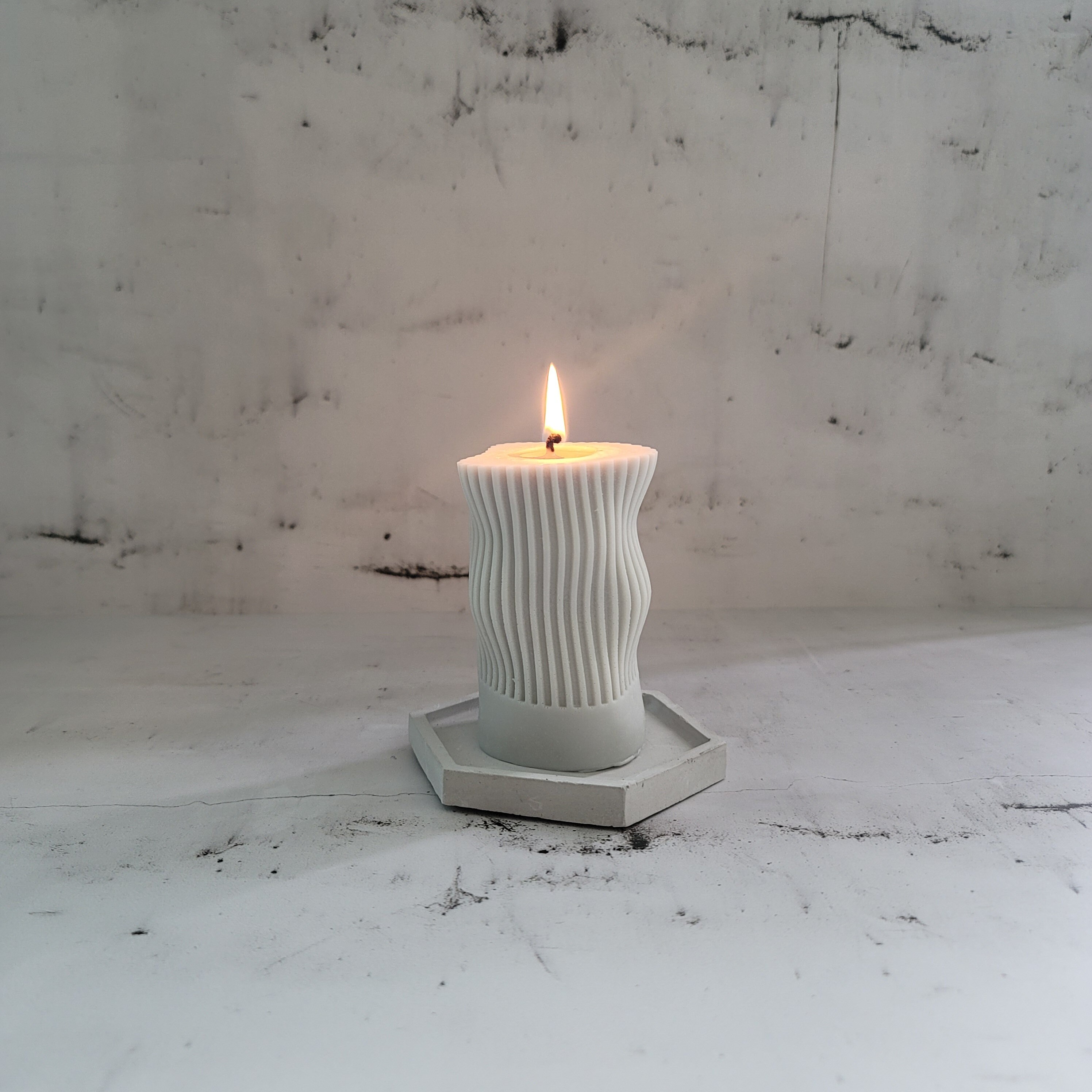 Irregular Stripe Design/scented Object Candle/wavy Candle/soy | Etsy