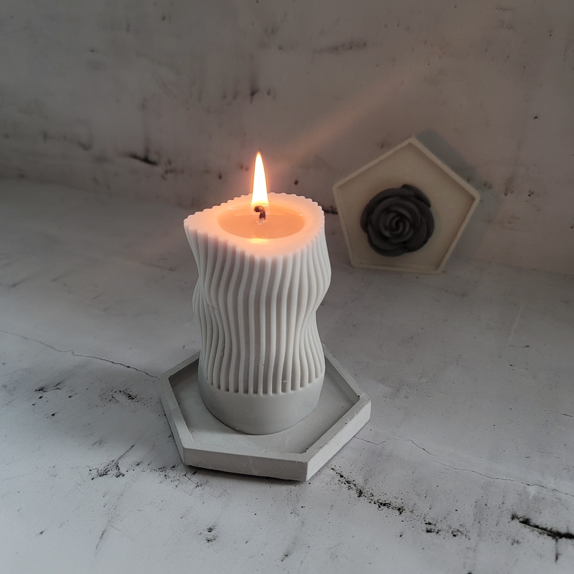 Irregular Stripe Design/scented Object Candle/wavy Candle/soy - Etsy