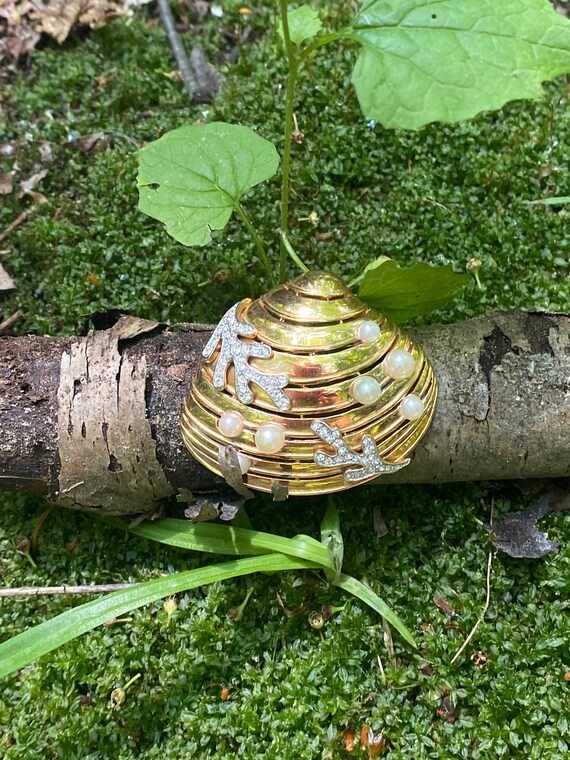 CROWN TRIFARI Under the Sea Shell Brooch Turquoise Bl… - Gem