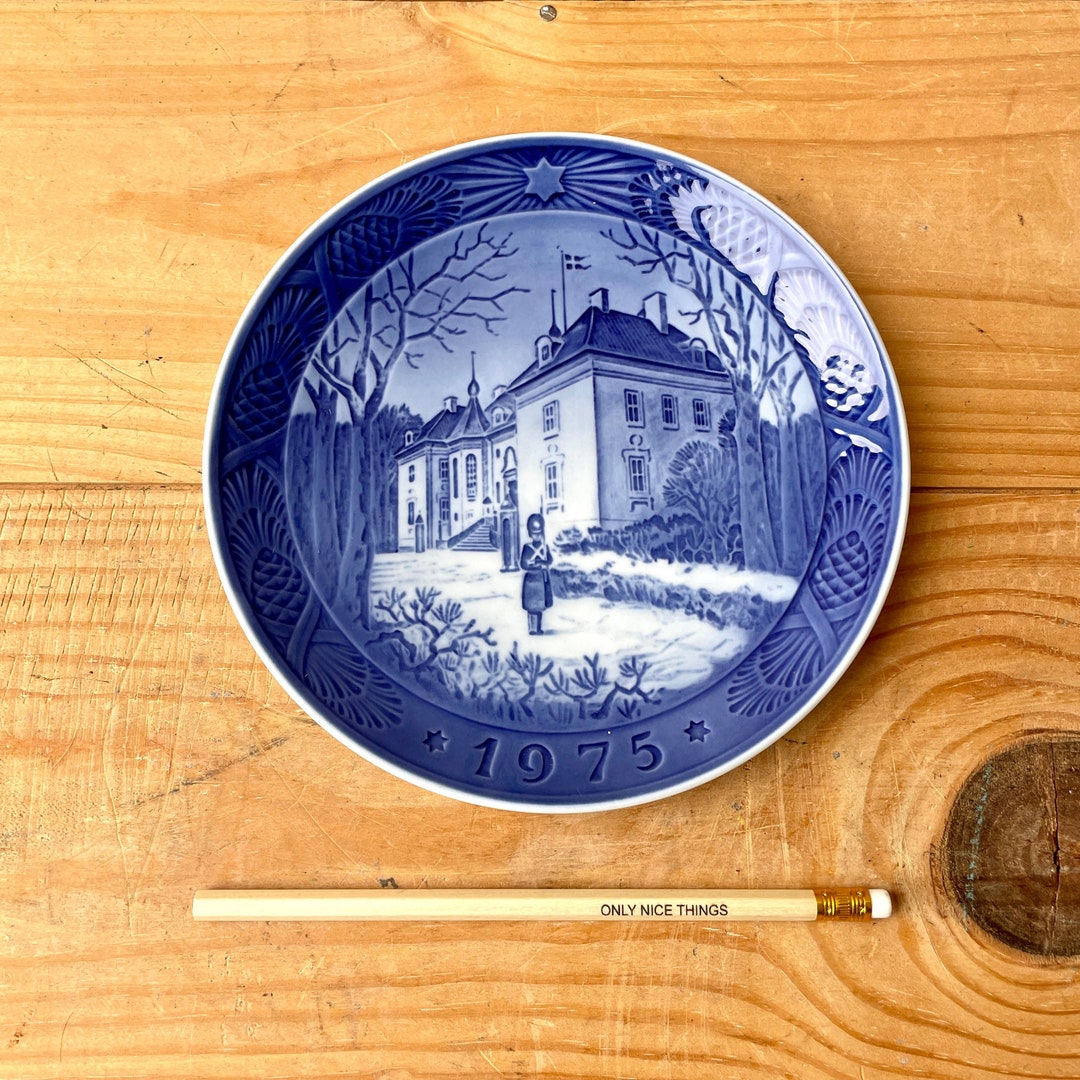 Royal Copenhagen Christmas Plates, Cobalt Blue Porcelain 7" Plate ...