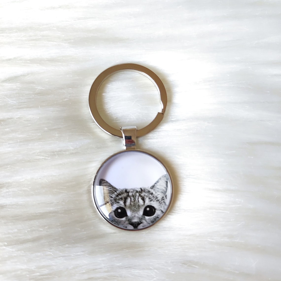 Cute Grey Cat Keychain, Cat Lovers Keyholder, Gift for Cat Moms, Hiding ...