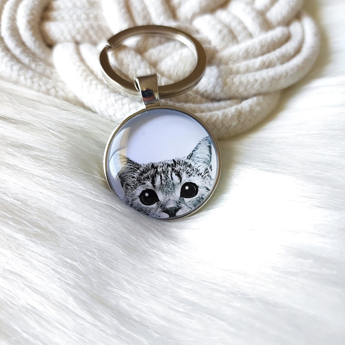 Cute Grey Cat Keychain, Cat Lovers Keyholder, Gift for Cat Moms, Hiding ...
