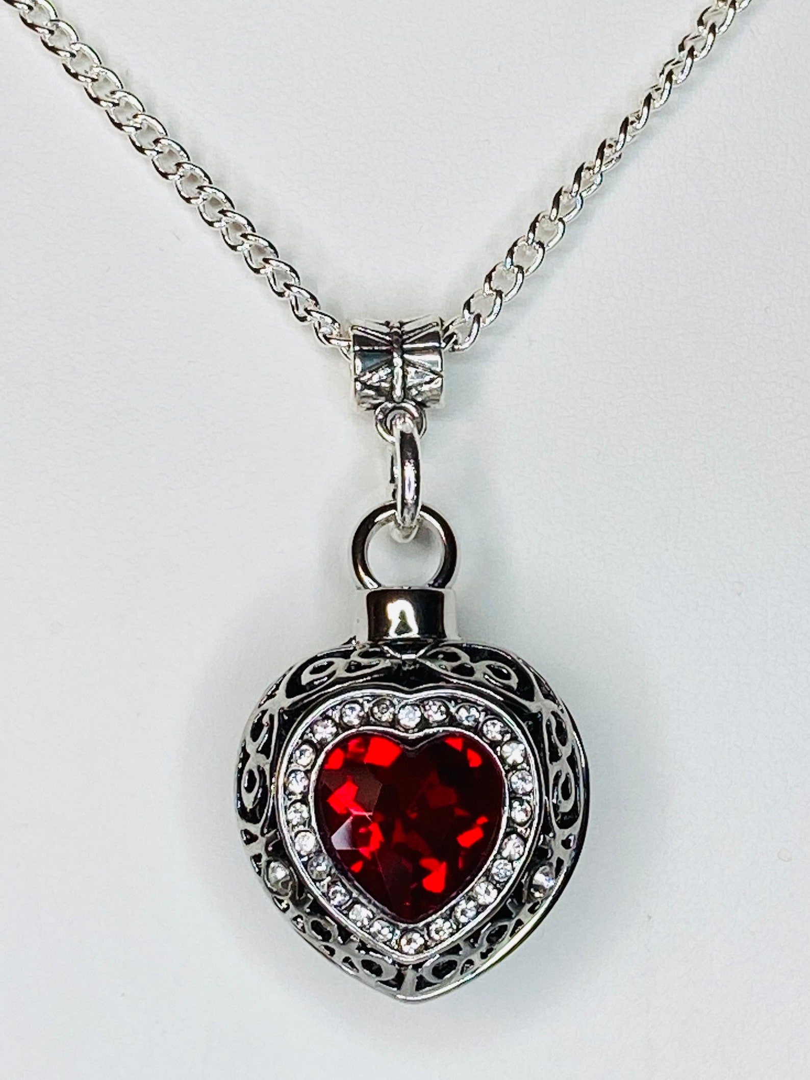 Red Heart Rhinestone Locket Necklace / Red Heart Rhinestone / | Etsy