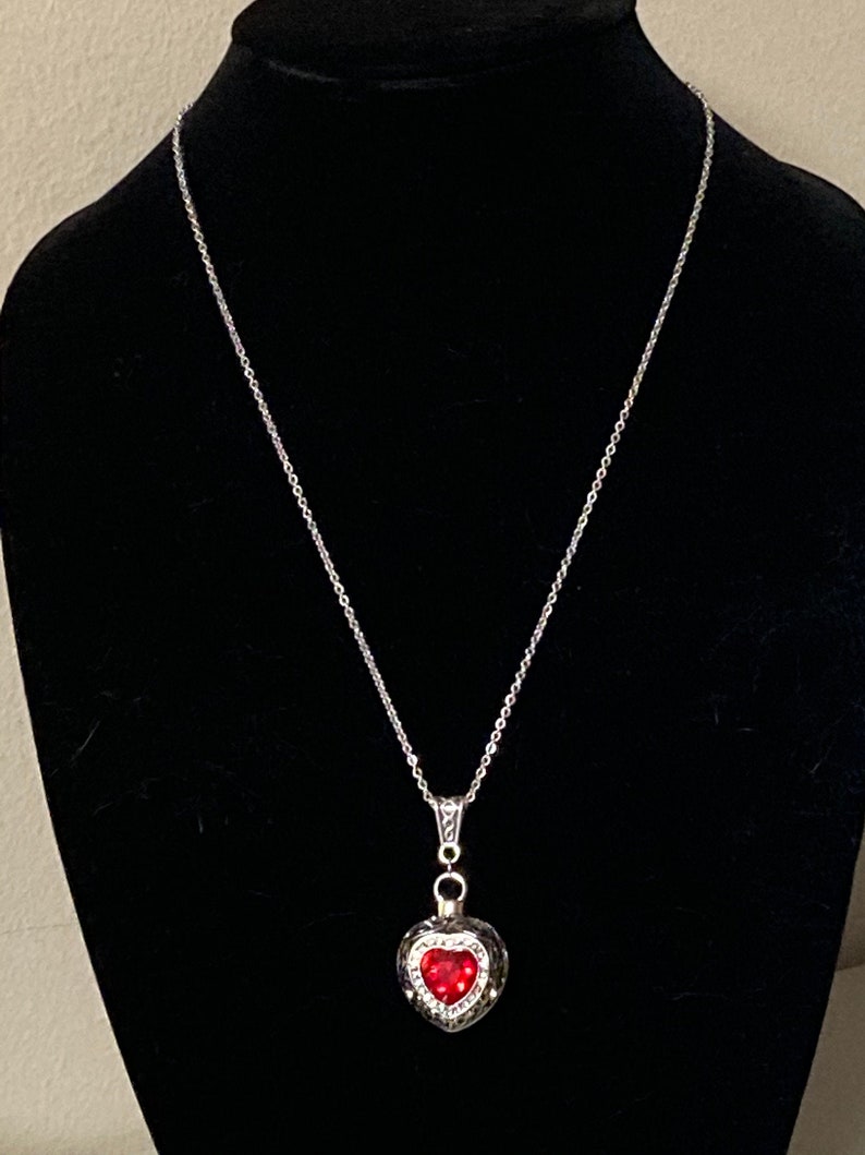 Red Heart Rhinestone Locket Necklace / Red Heart Rhinestone / | Etsy