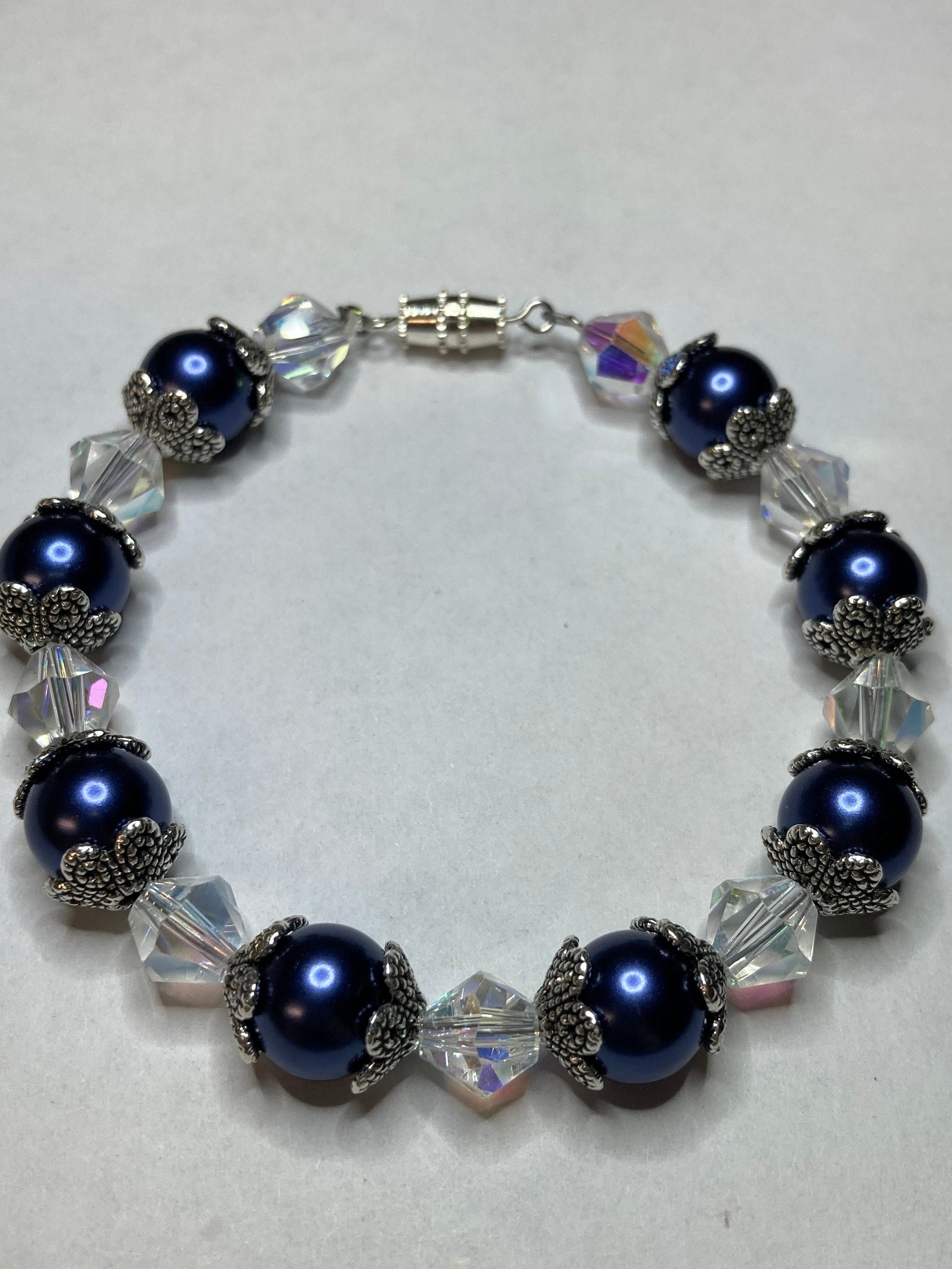 Pulsera de perlas azul oscuro /cuentas de perlas de vidrio | Etsy