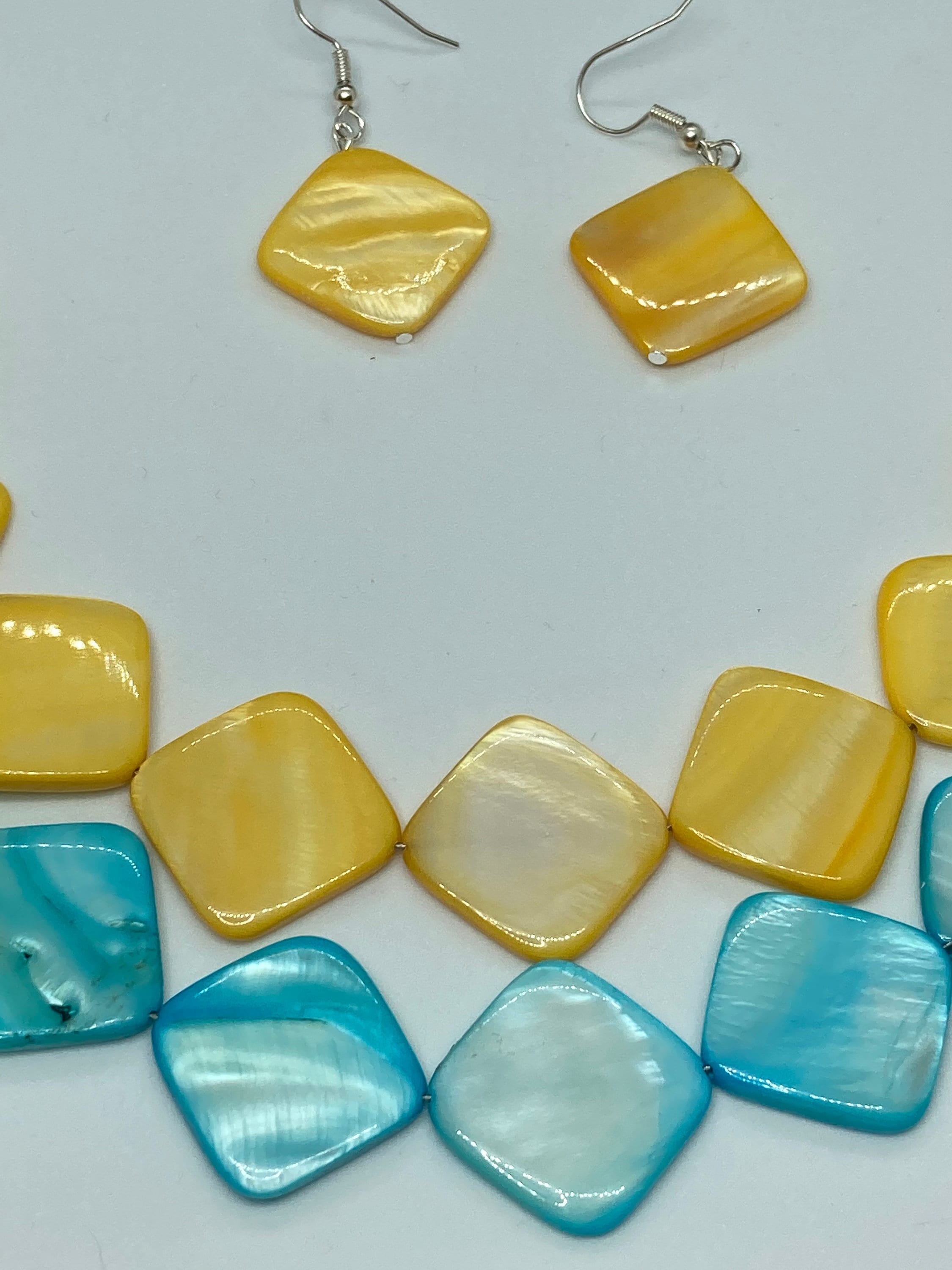 Natural Shells Necklace and Earrings / Beach Shell Necklace / | Etsy