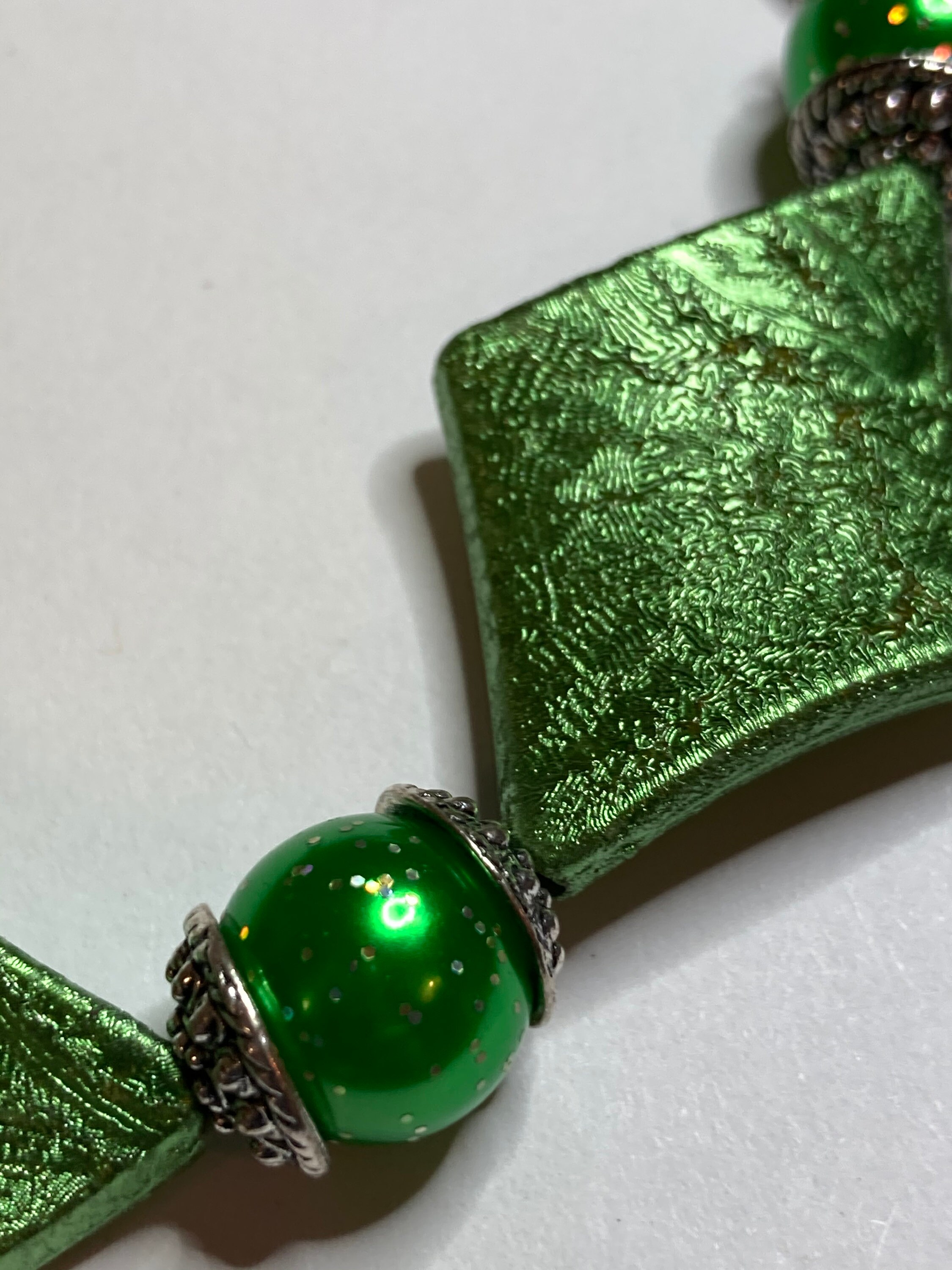 Green Diamond Shape Beads / Green Beads With Glitter and Silver Caps ...