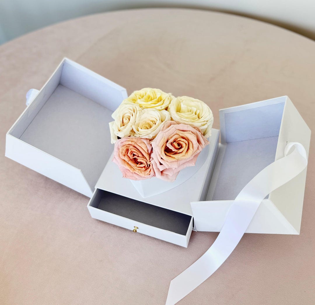 Square Heart Gift Box With A Drawer, Gift Box, Flower Box, Square Box ...