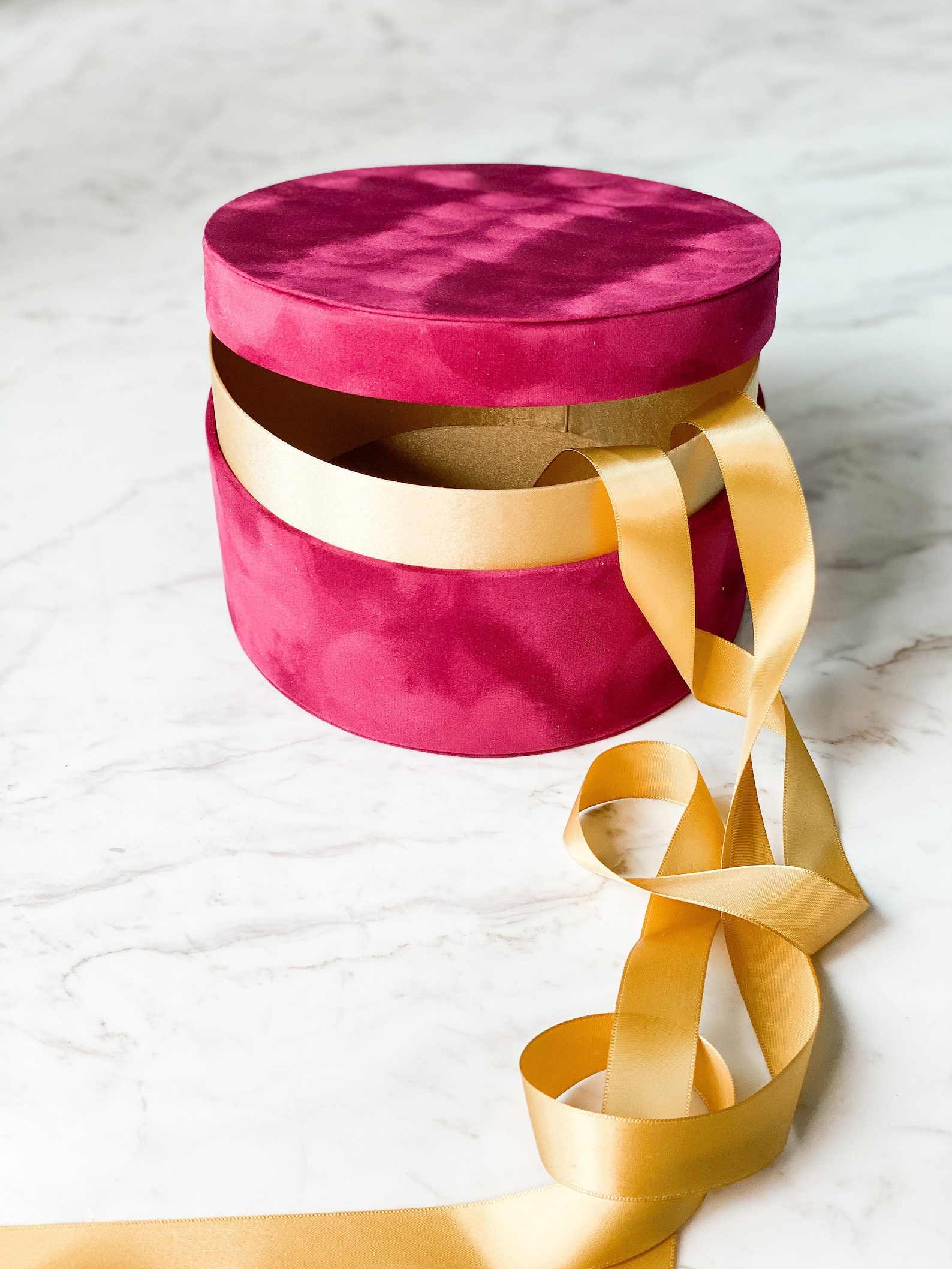 Round Velvet Box Gift Box Velvet Box Textured Velvet Hat | Etsy
