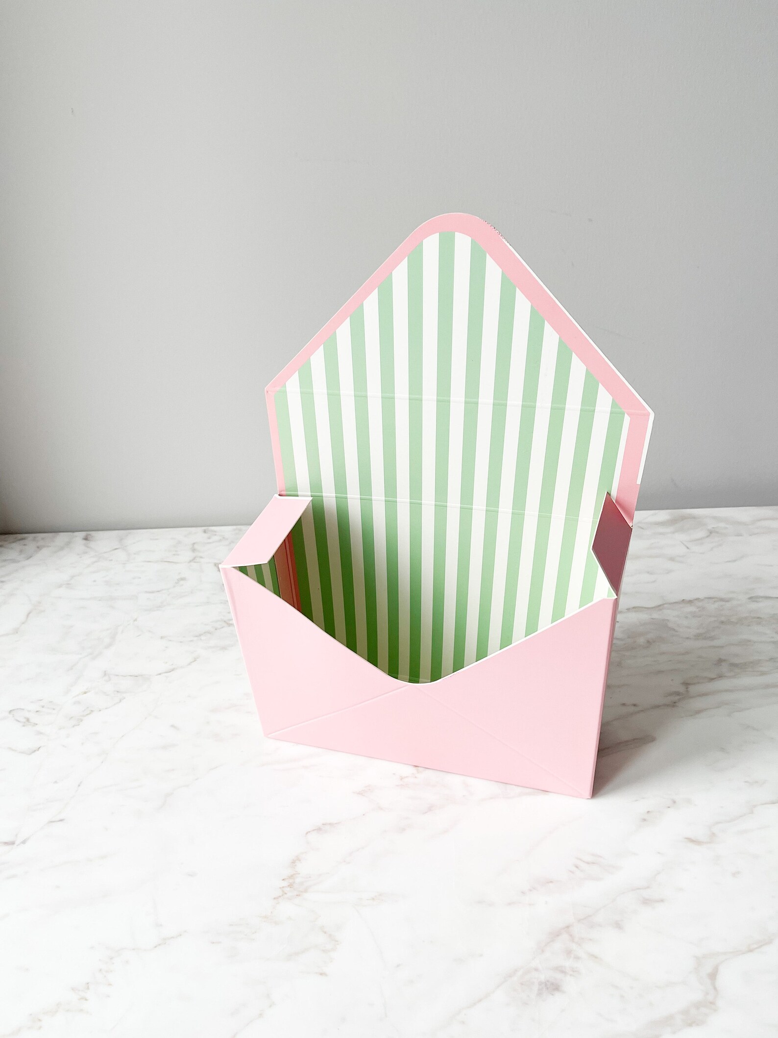 Envelope Shaped Flower & Gift Boxes Coloured Boxes Gift Box - Etsy Canada