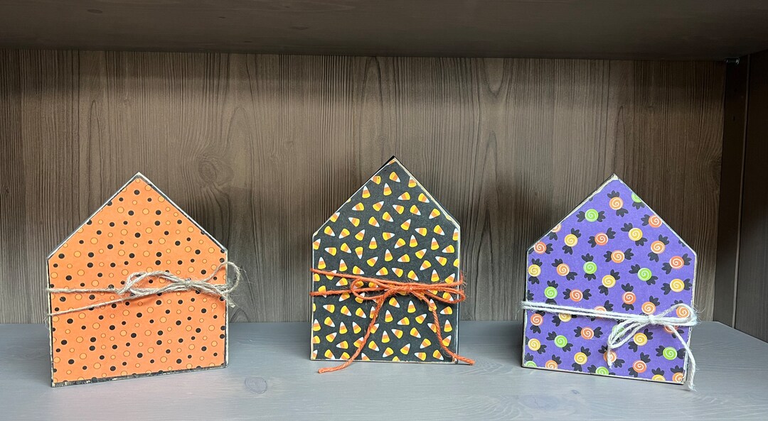 Wooden Mini House | Fall Wood House | Hallowed Mini House - Etsy