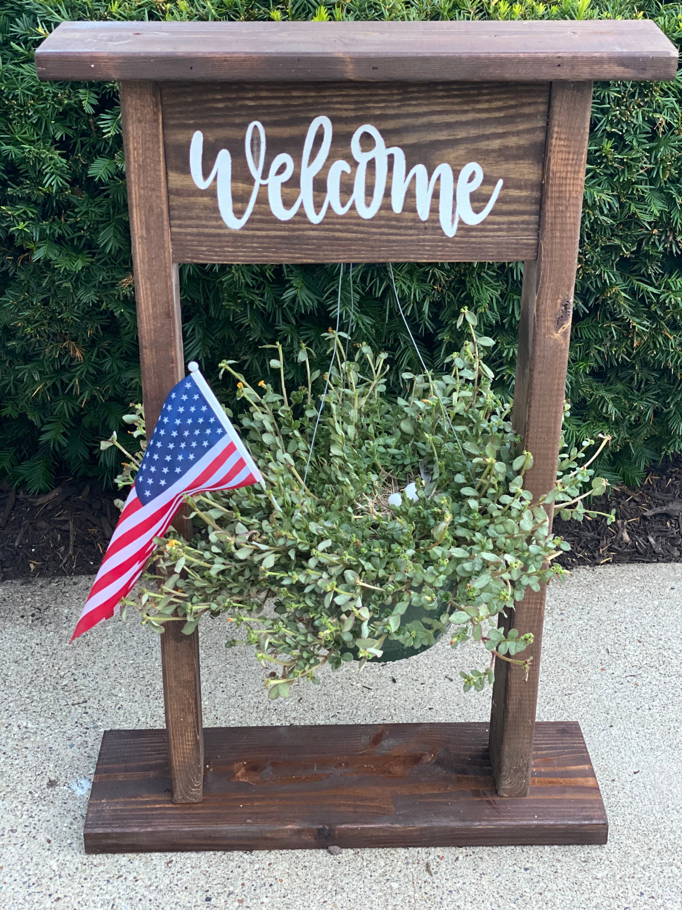 Welcome Hanging Planter/ Personalized Hanging Basket Planter - Etsy