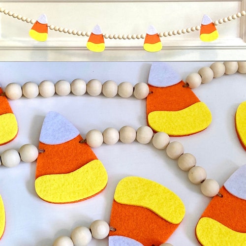 Halloween Felt Ghosts and Black Wood Beads Garland for - Etsy