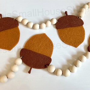 Fall Acorn Garland / Felt Acorns and Wood Beads Banner / Brown Autumn ...
