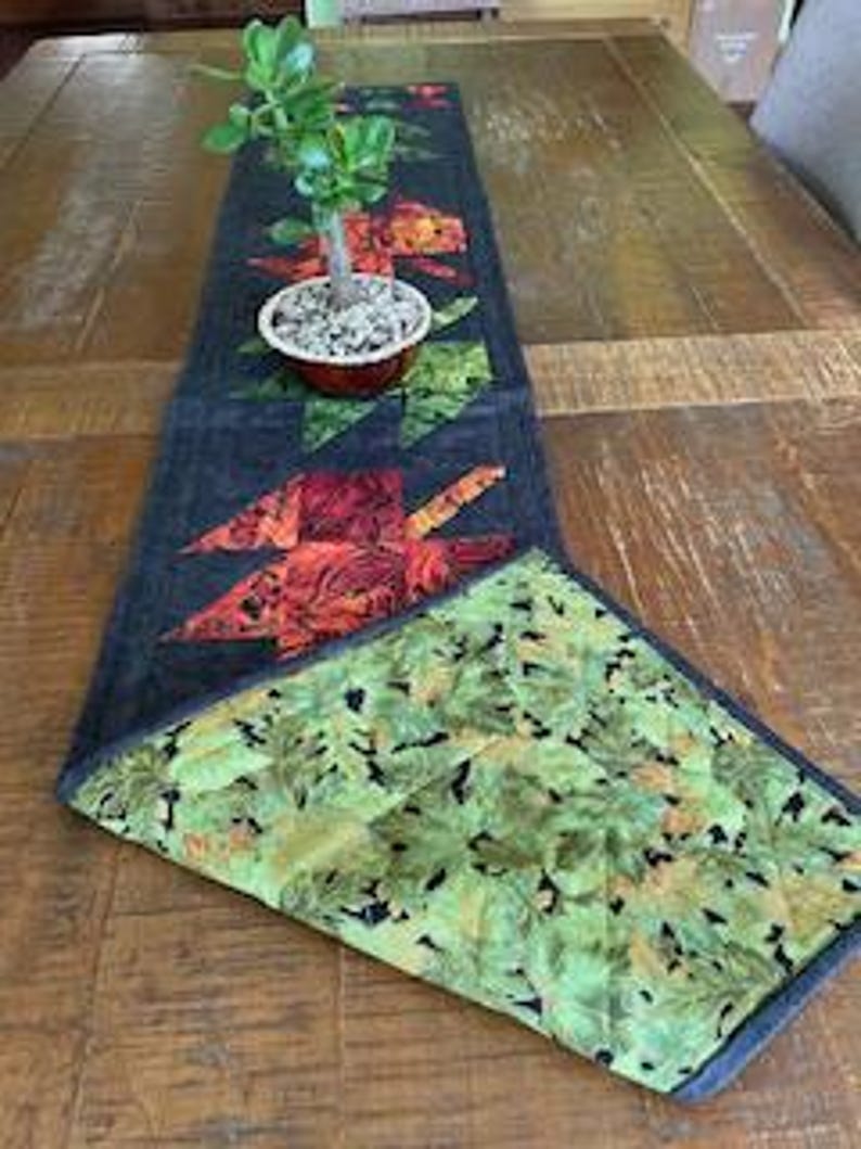 Falling Leaves Table Runner - Etsy