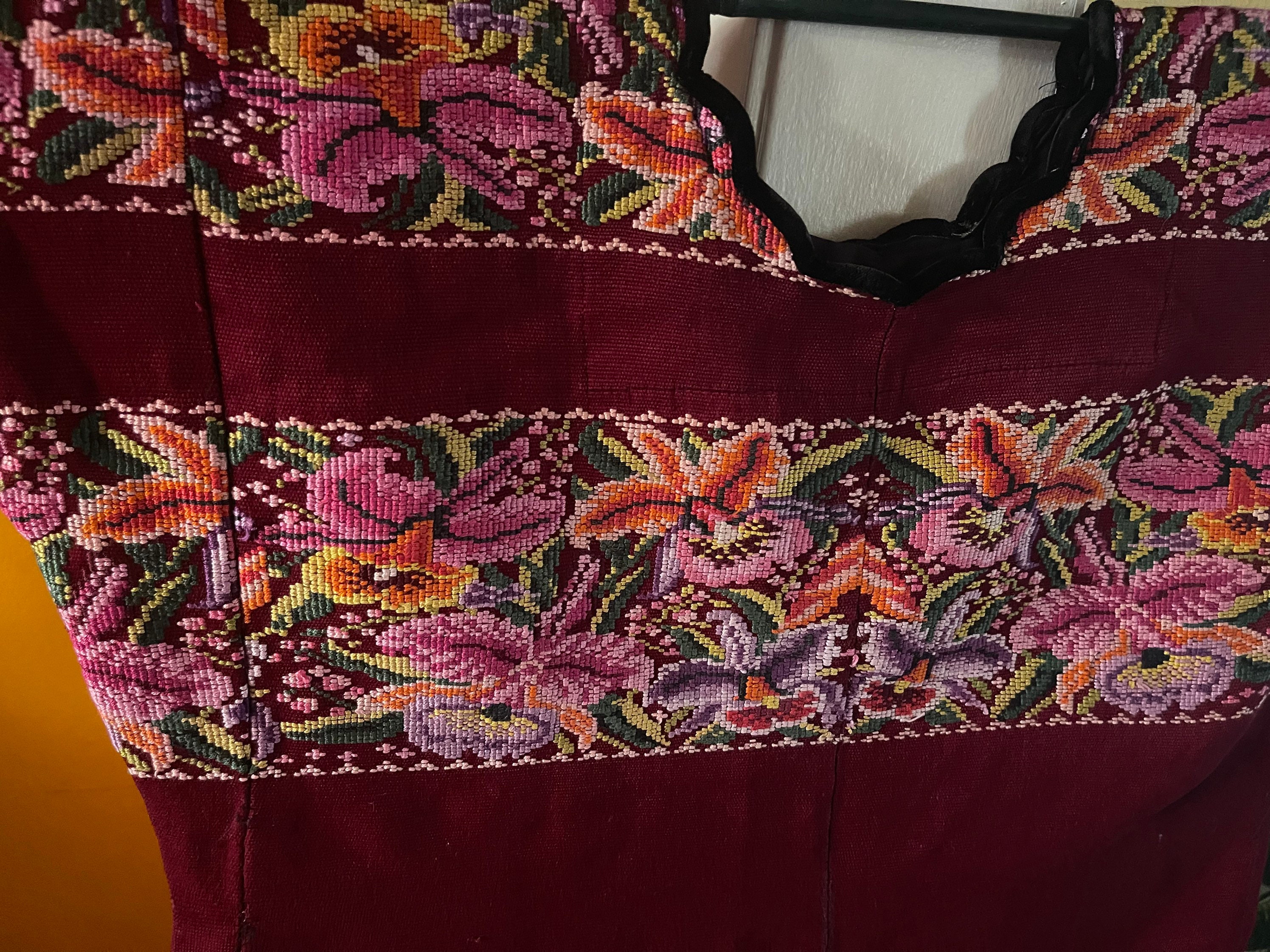 Huipiles Hermosos Para Decoración O Usarlos Como Blusas el Precio Es ...