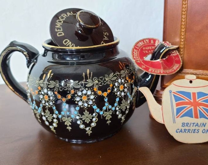 WWII Teapot Made in England Escorted to United States by the Allied ...