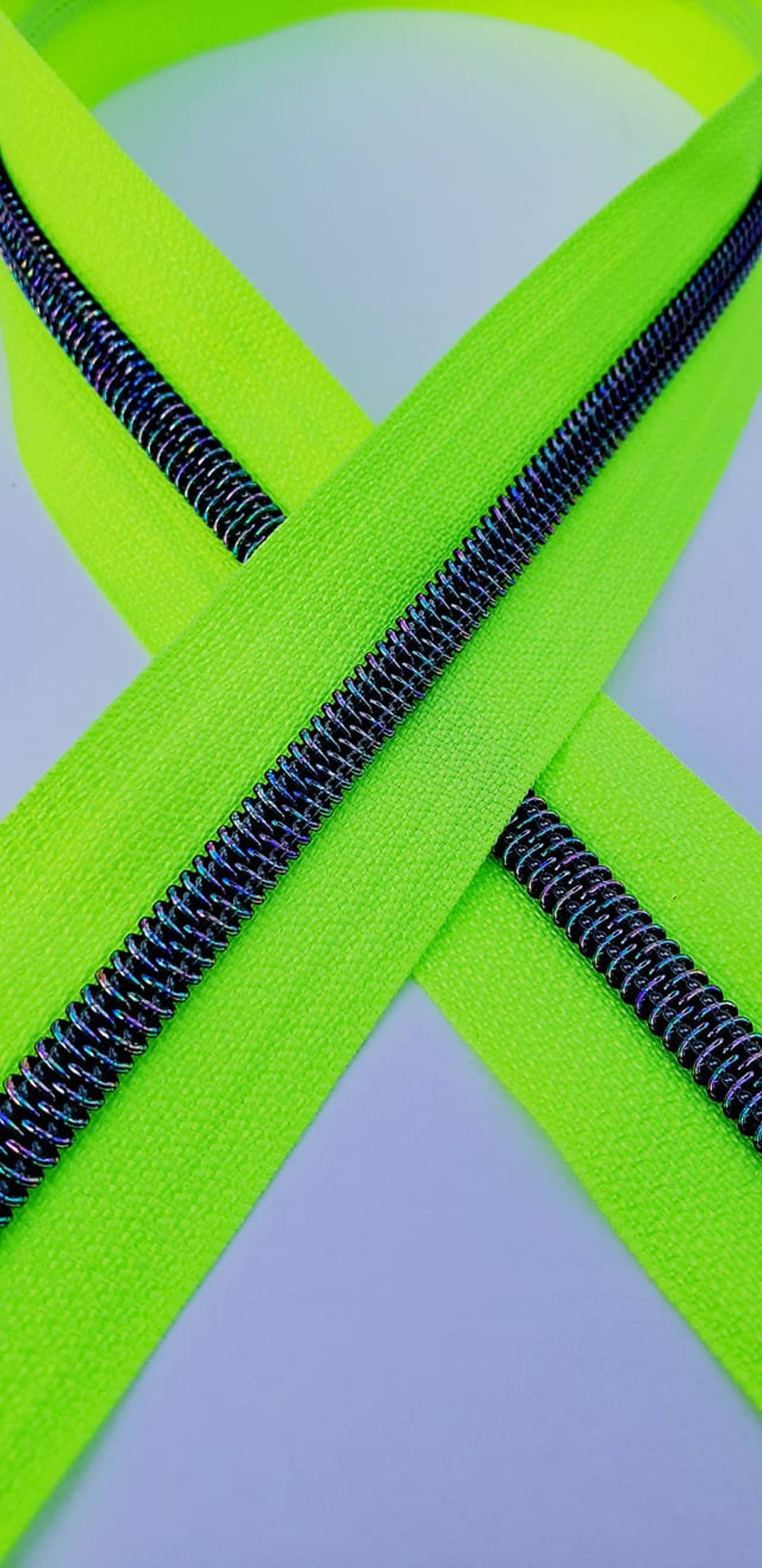Neon Green Nylon Zippers Tape With Iridescent Black Teeth Size 5 ...