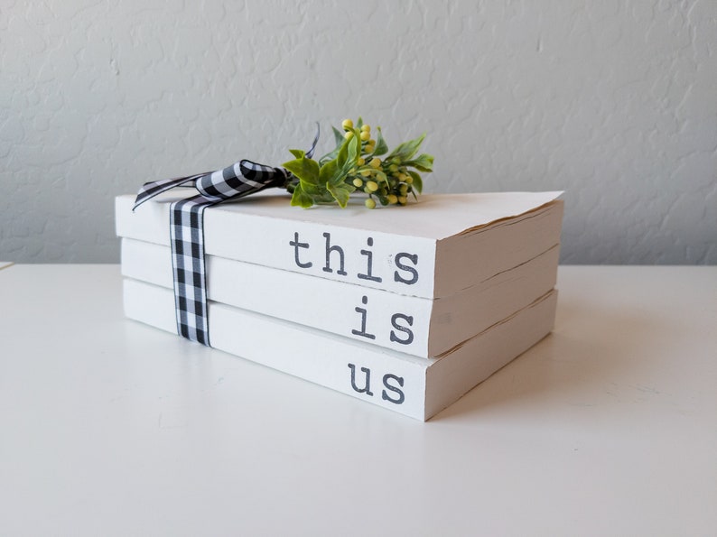 Farmhouse Book Stack With Buffalo Plaid Ribbon and Greenery - Etsy