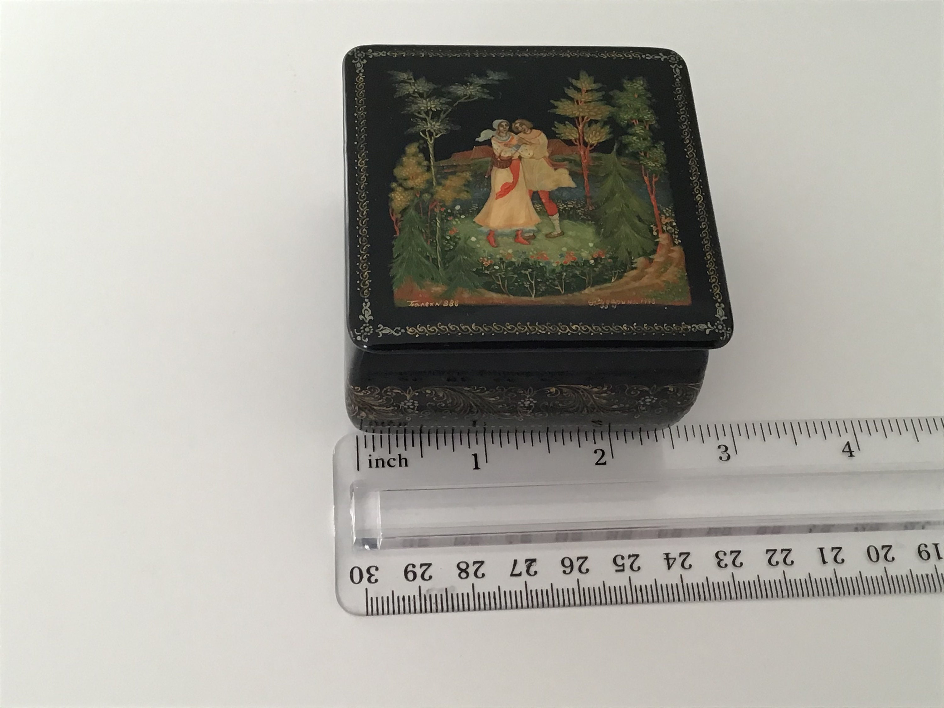Russian Palekh Laquer Box Couple N888 - Etsy