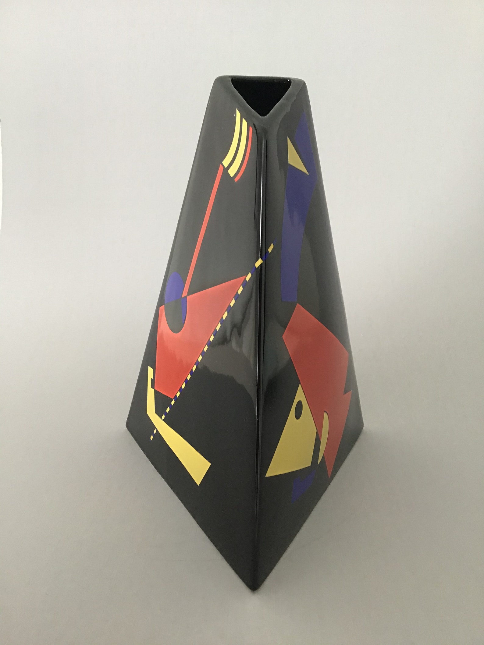 Toyo Rhythm Modern Ceramic Vase Designed by Scott Sumner - Etsy