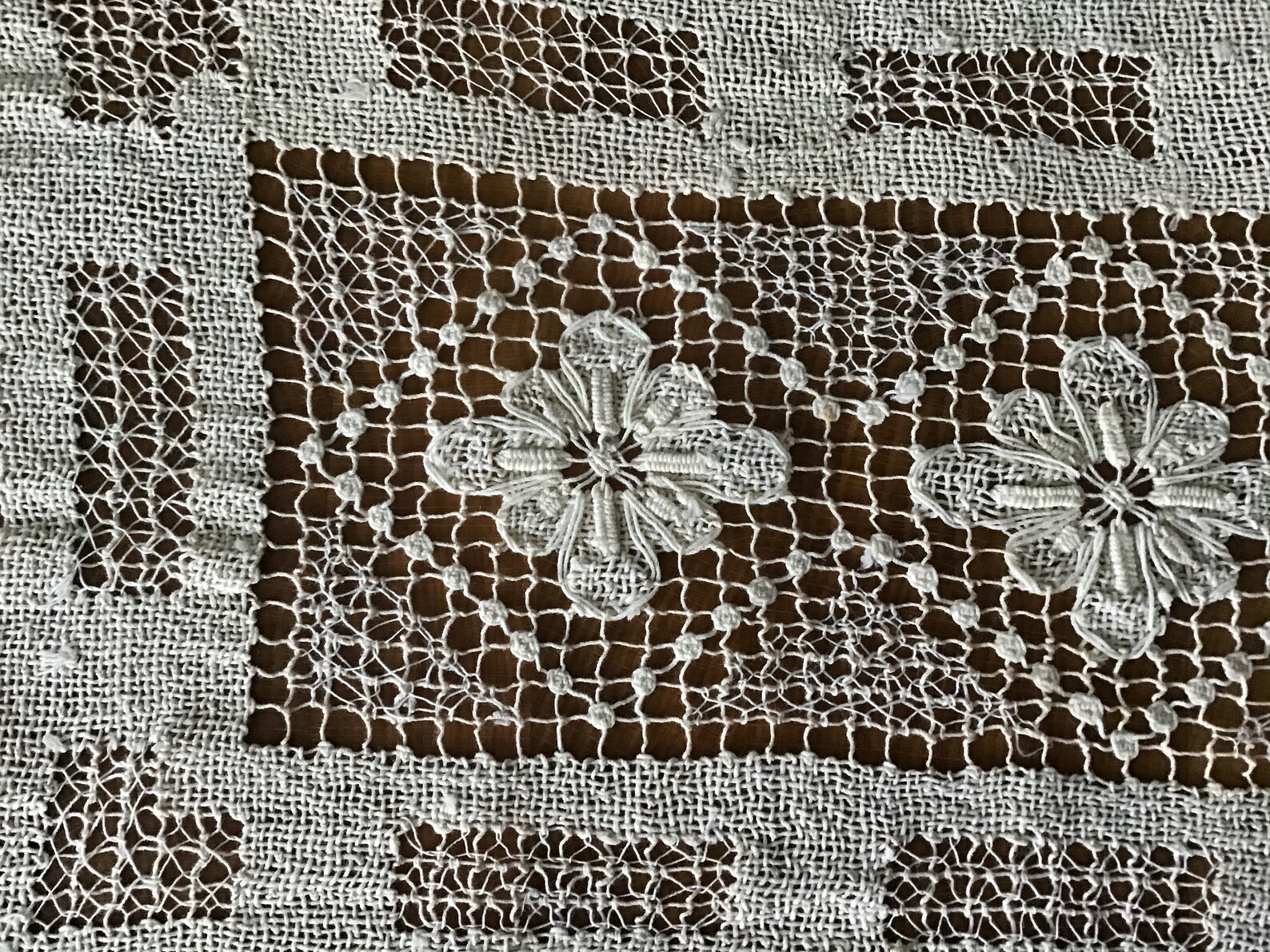 Vintage Handmade Mondano Net Darned Filet Lace Set of 3 2 Runners1 ...