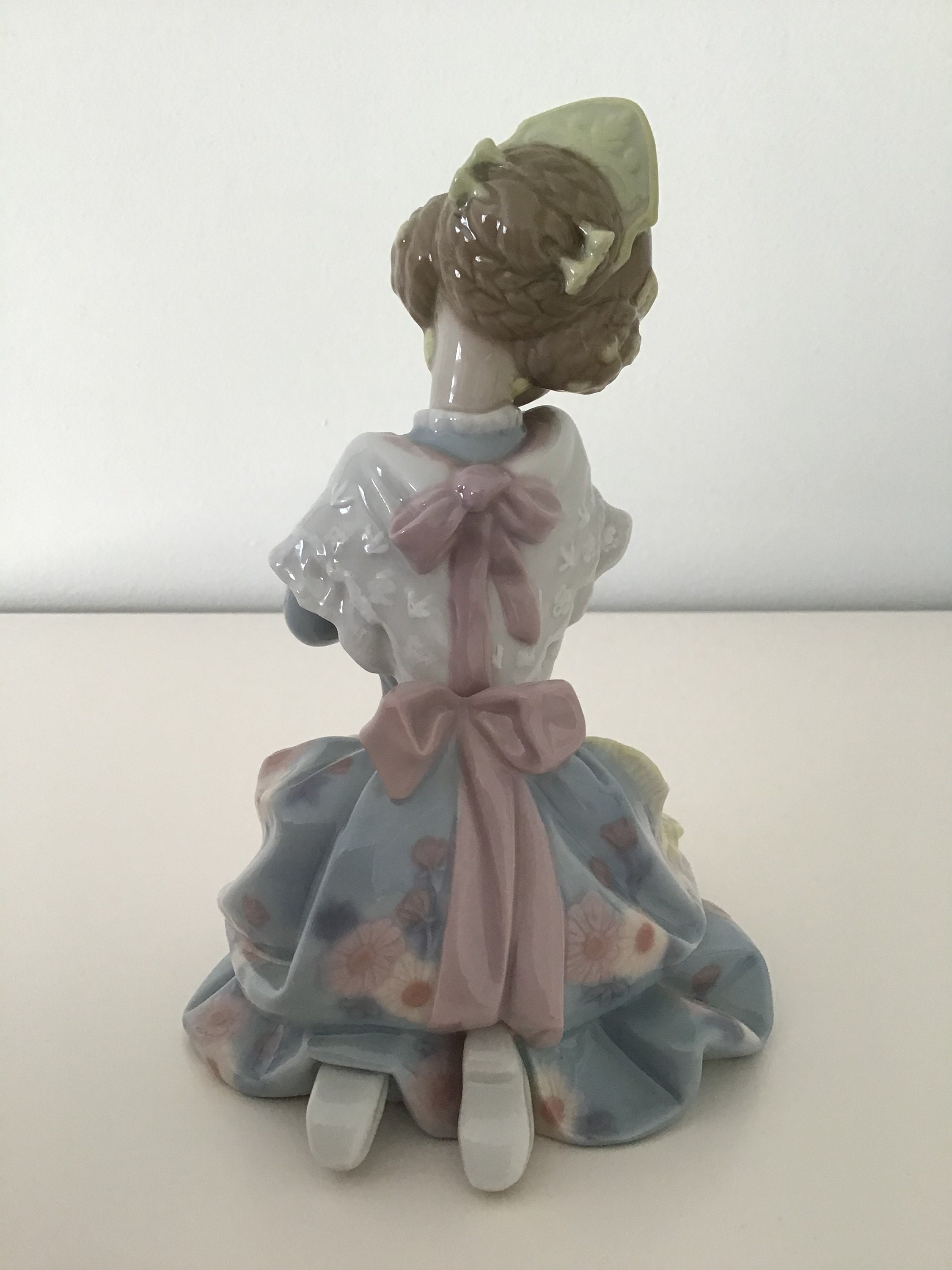 Lladro Porcelain Figurine #5868 Loving Valencia 1991 - Etsy