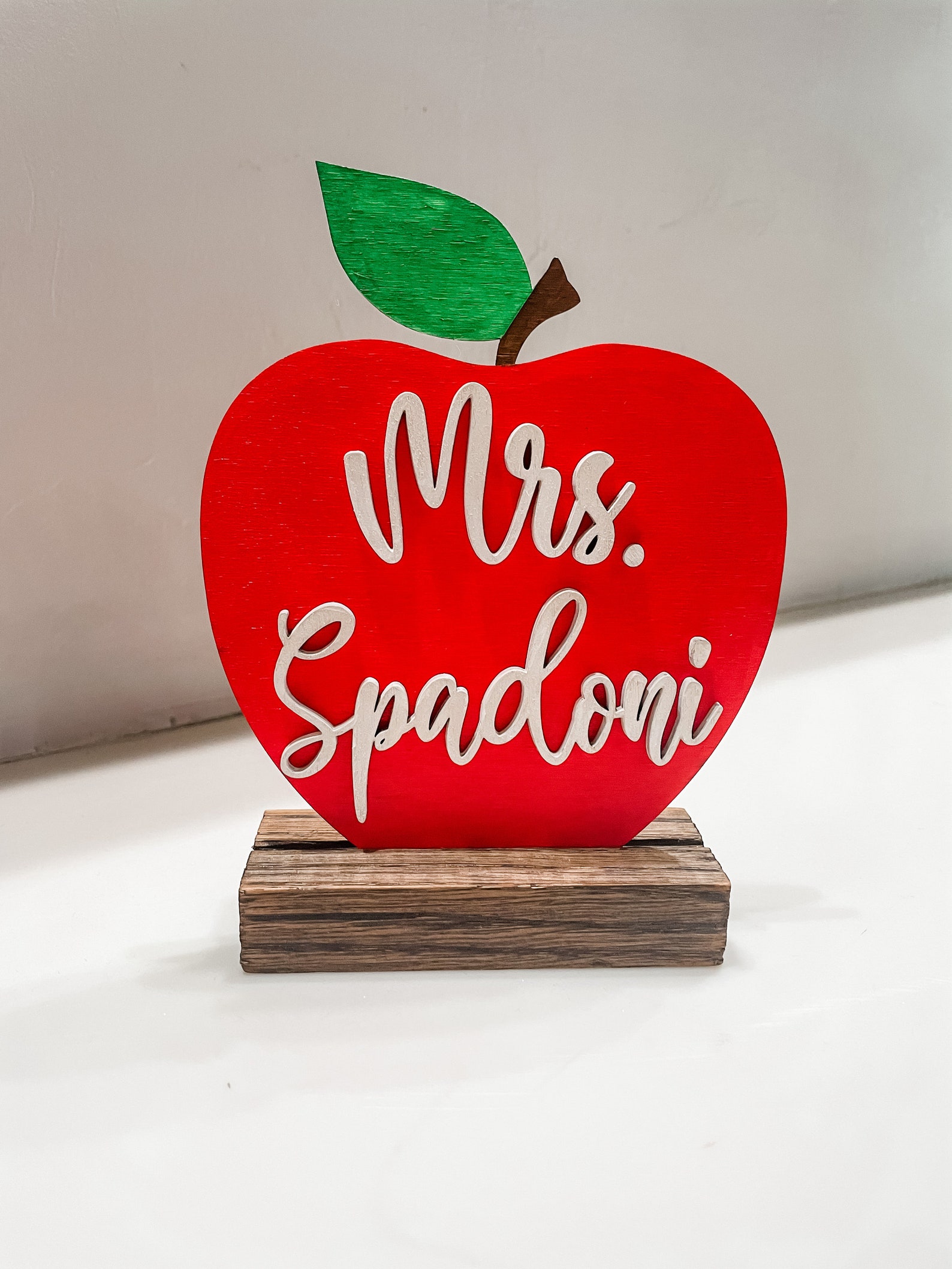 Personalized Wooden Teacher Apples Classroom Decor Teacher - Etsy Canada