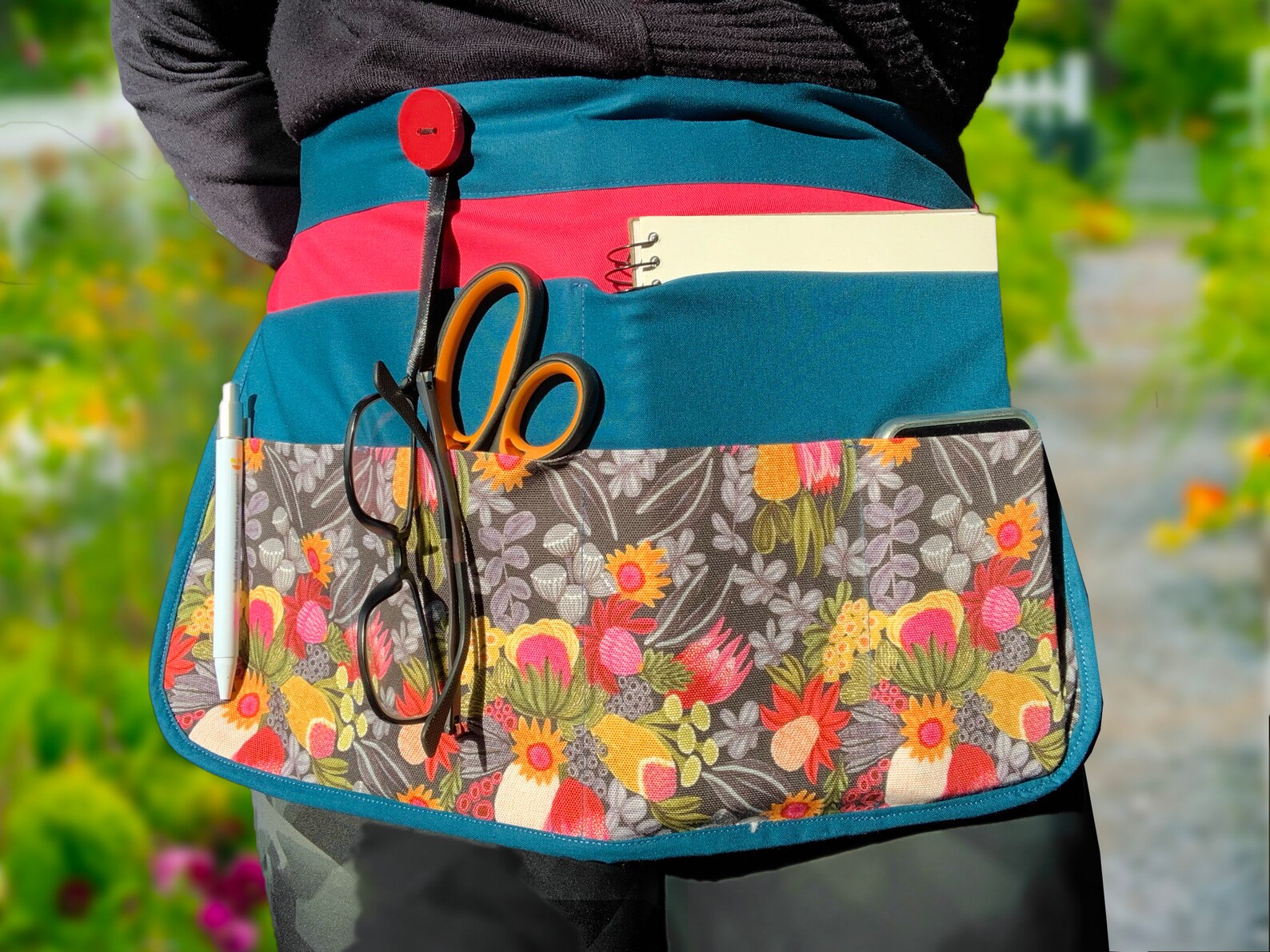 Teachers Apron, Utility Apron, Chicks Tool Belt, Gardening Apron, Pre ...