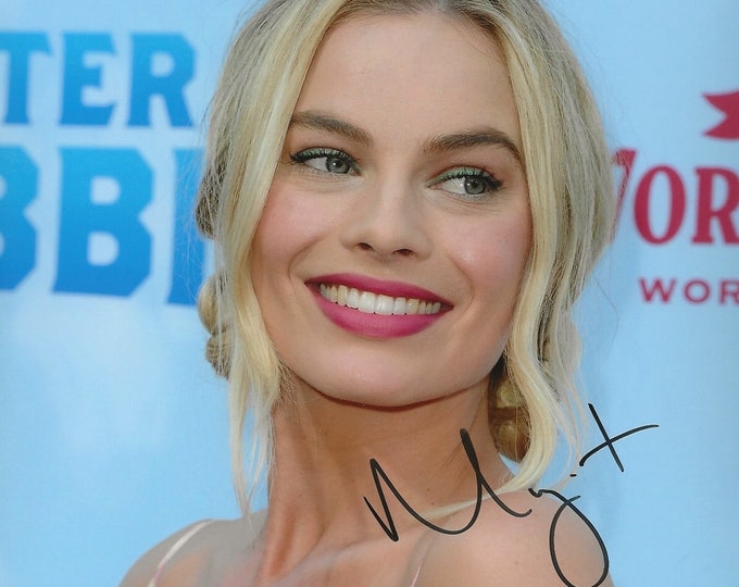 MARGOT ROBBIE Autograph Signed Photo Signature With COA - Etsy