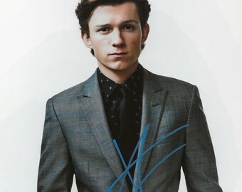 Tom Holland Signed Photo - Etsy